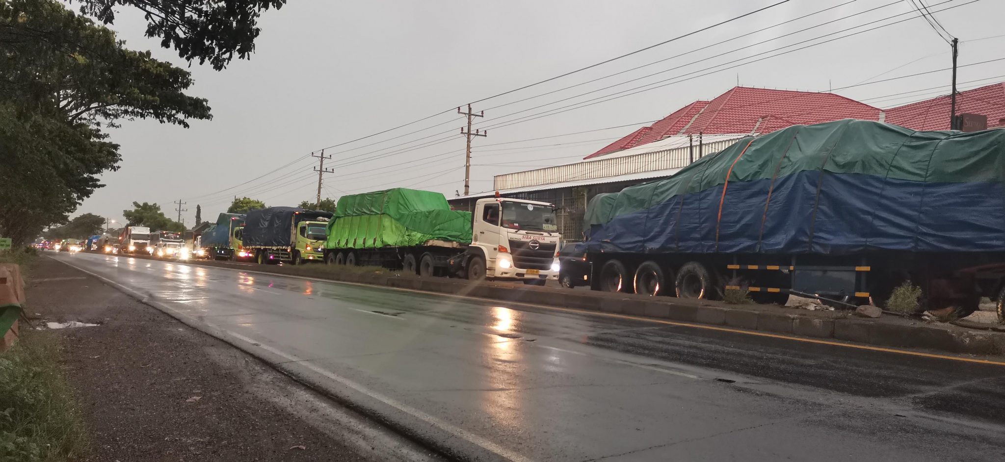 Kemacetan Panjang Pantura Demak (Trengguli) - Farazinux