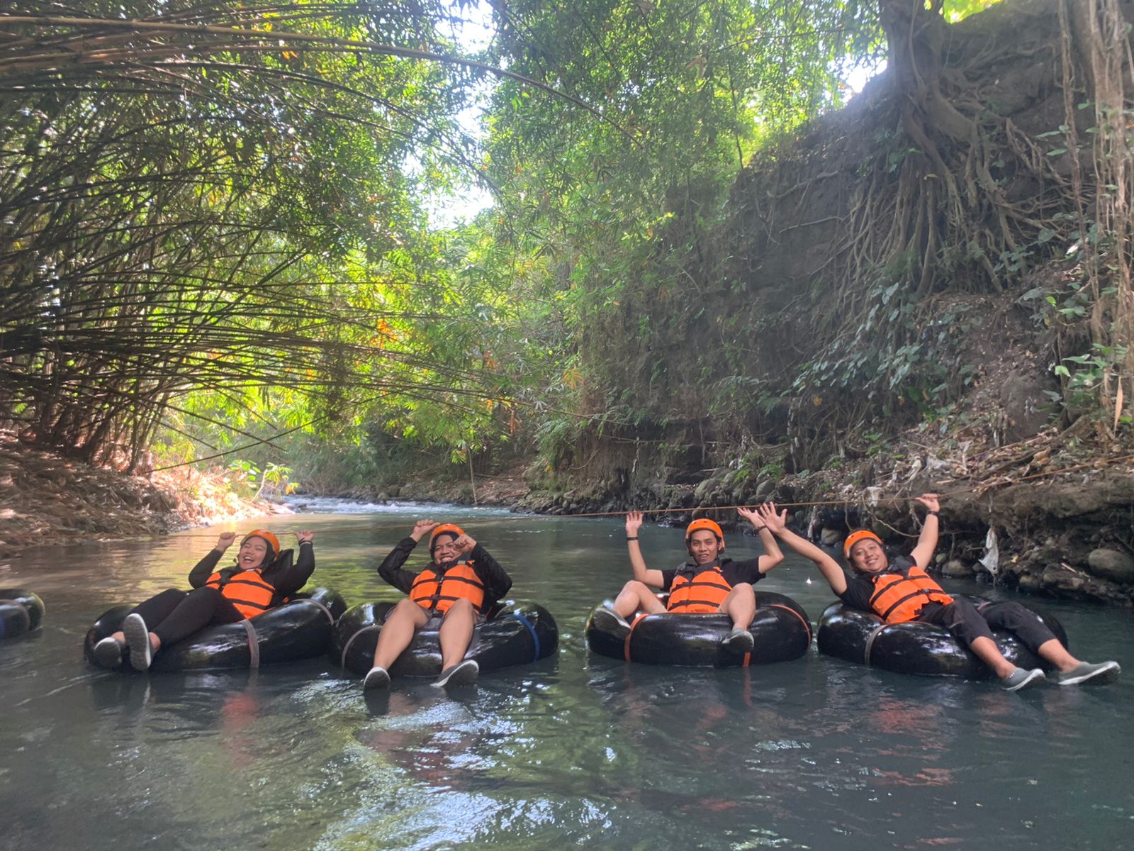 River Moon, Resto dan Adventur Sungai - Farazinux